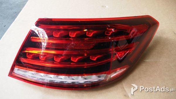 MERCEDES BENZ W207 E200 2018 TAIL LAMP LEFT & RIGHT | PostAds.ph