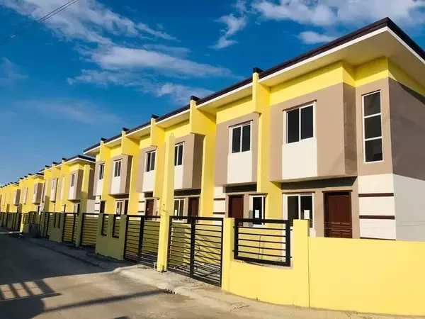 Pacifictown Residence Naic 3500 FOR RESERVATION | PostAds.ph